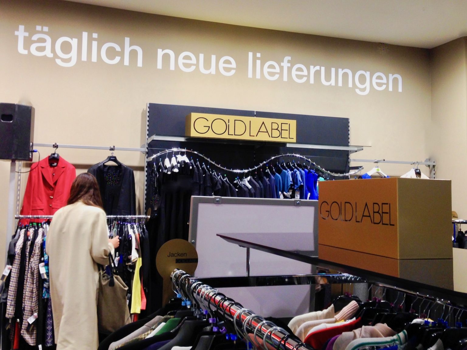 tk-maxx-gold-label-wird-vergr-ert