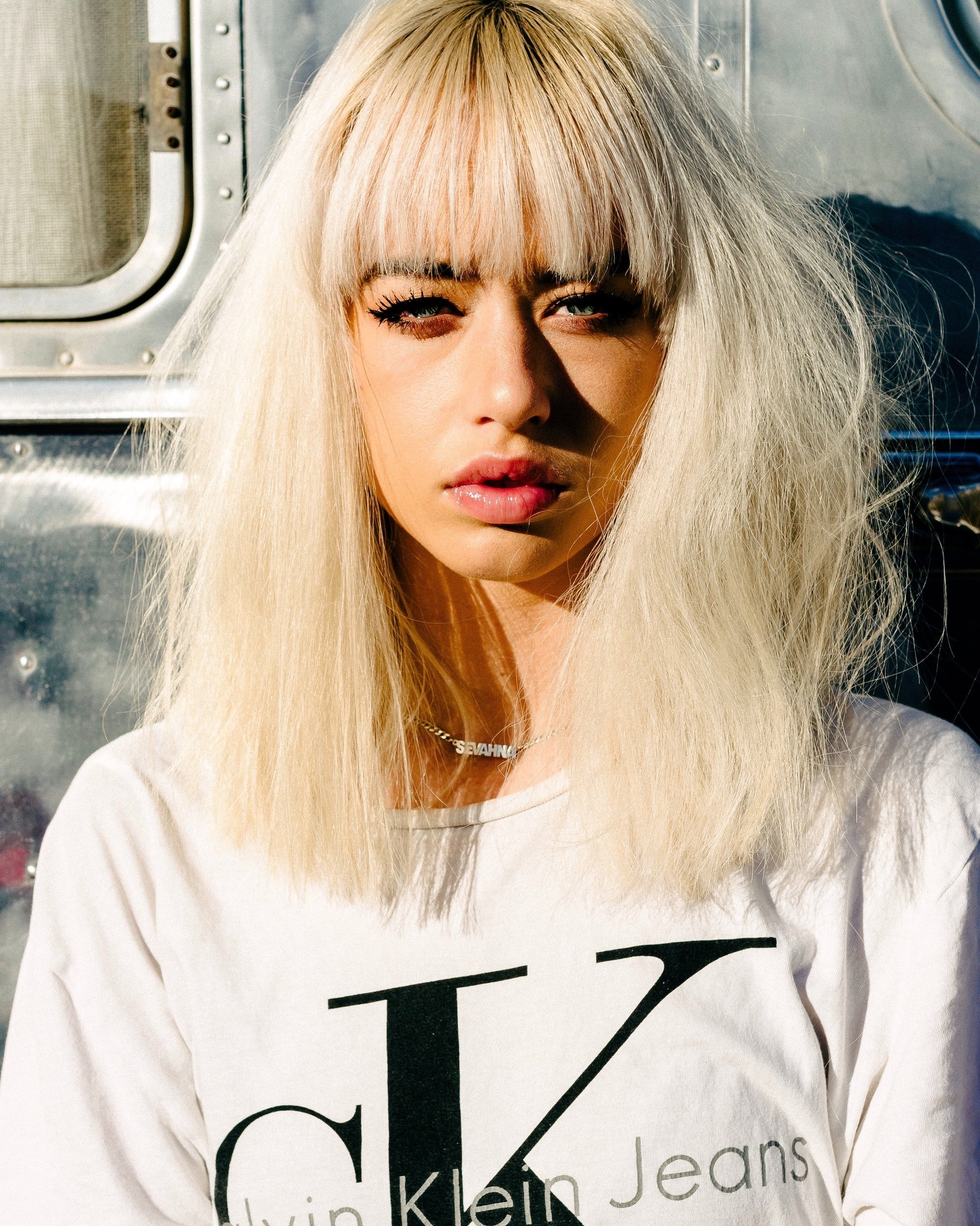 Langer Pony bleibt Trend - FASHION INSIDER MAGAZIN Modeblog